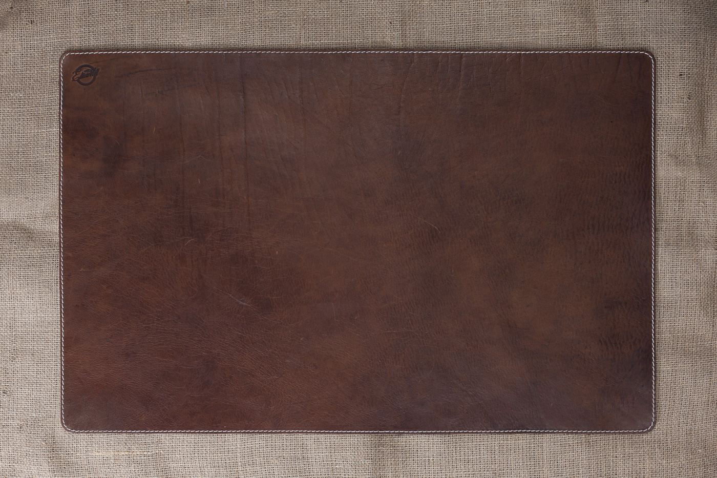 Writing pad large, in antique leather, quilted with decorative seam ...